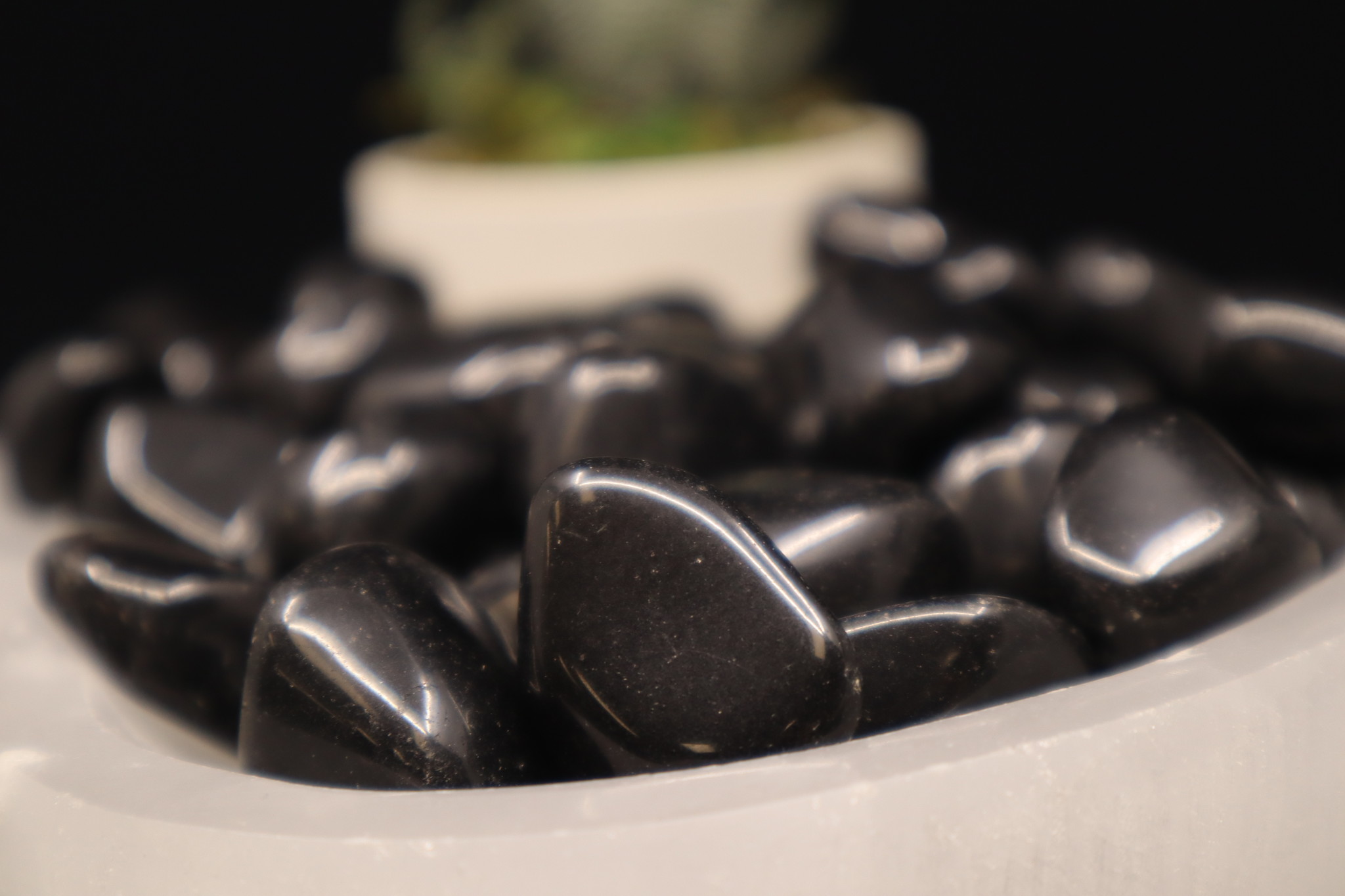 Apache Tear - Tumbled (Smooth) - Awakenings