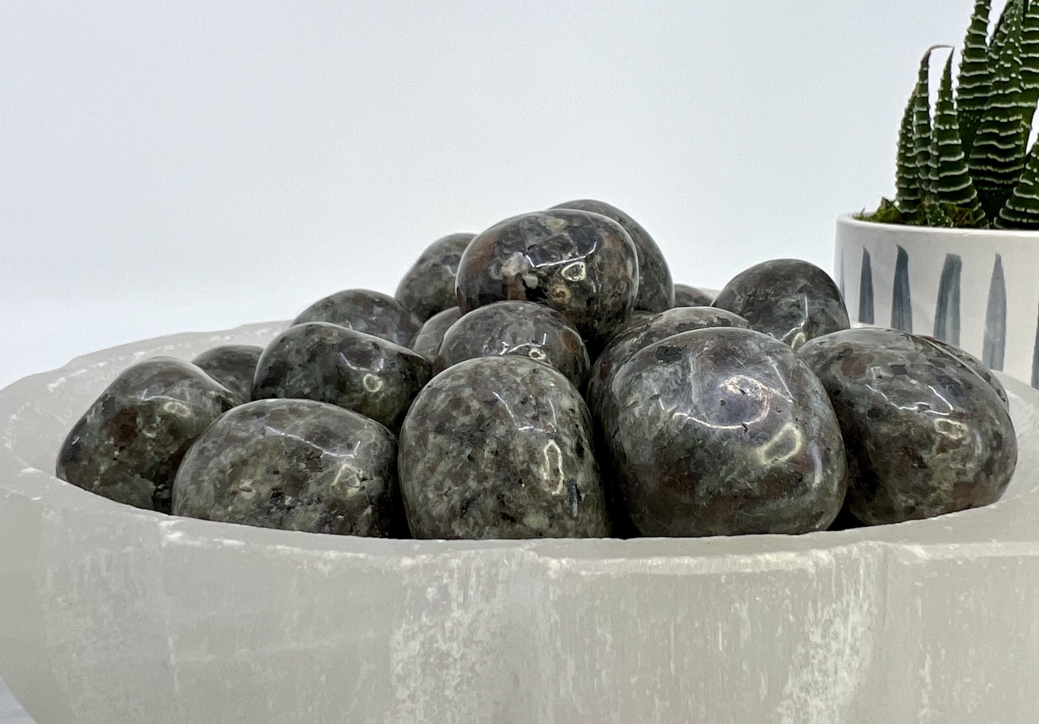 Yooperlite (Glowdalite Emberlite Flame Stone) Polished - Tumbled ...