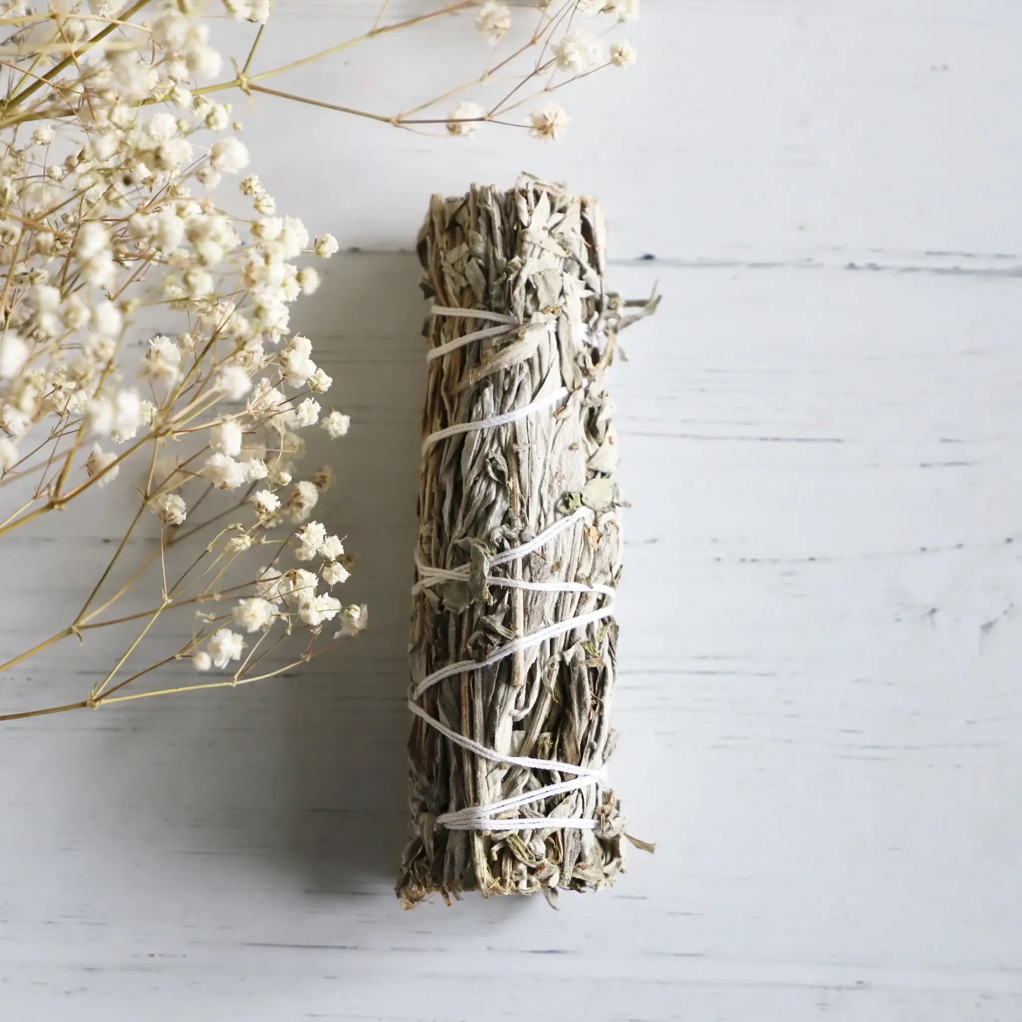 Black Sage (Mugwort) Bundle Smudge Stick - 4" - Awakenings