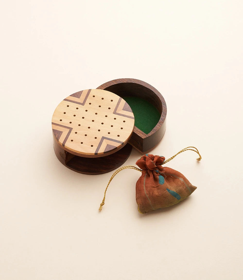 Signature Peg Solitaire Game - Global Gifts