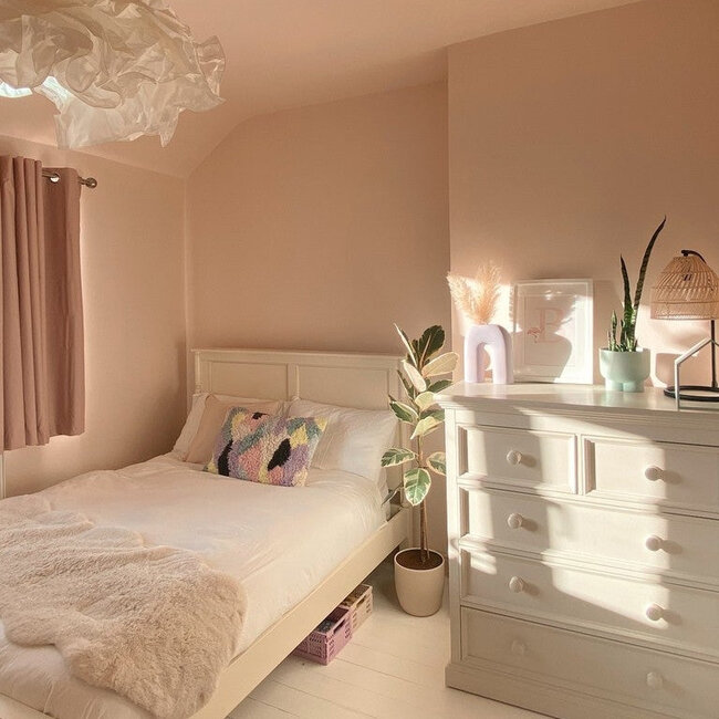 Pink Ground No. 202 | Farrow & Ball Handcrafted Paint - Carbon Boutique