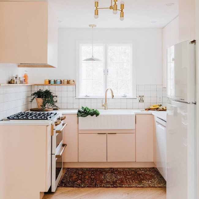 Pink Ground No. 202 | Farrow & Ball Handcrafted Paint - Carbon Boutique