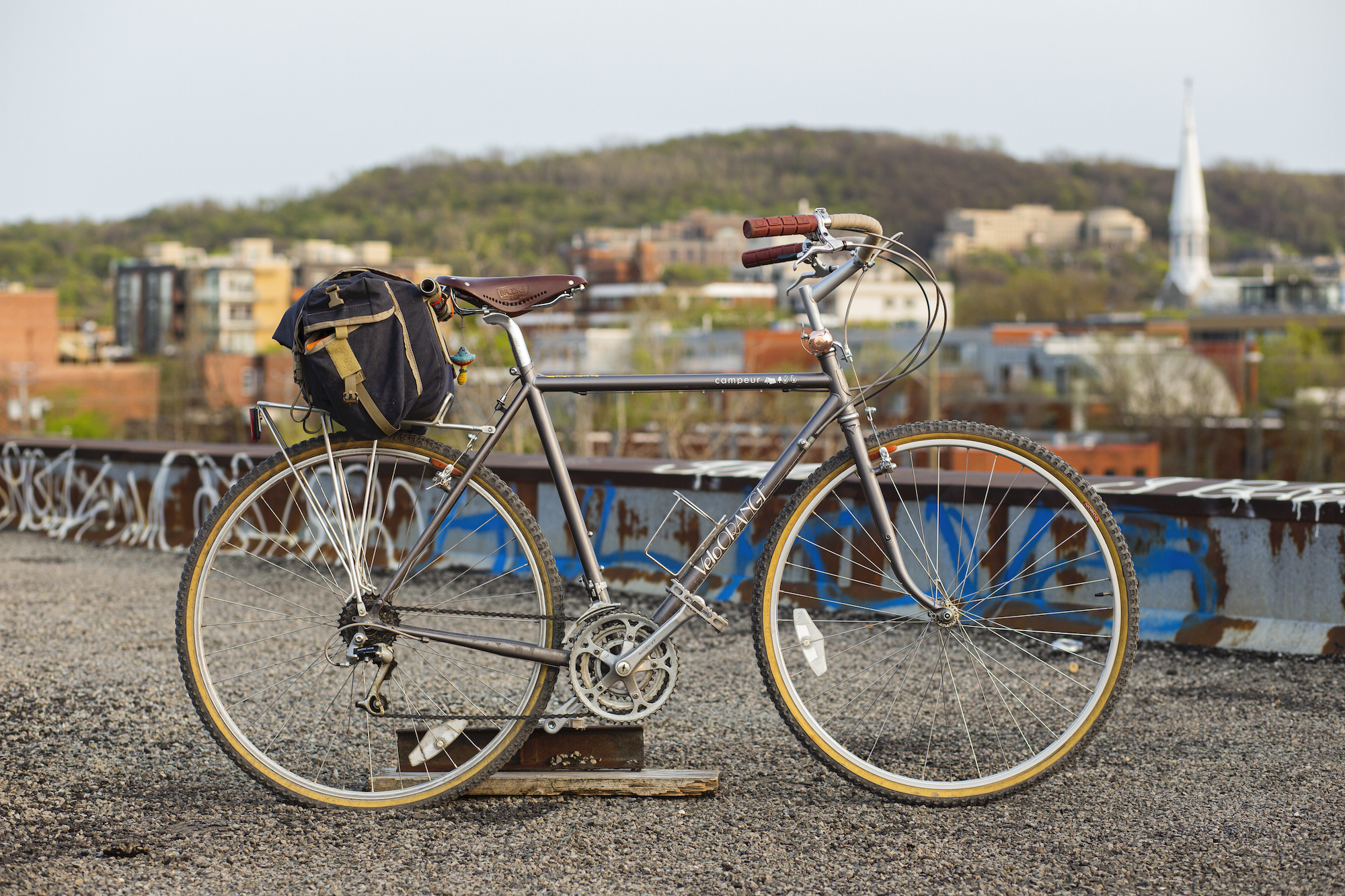 Les vélos de l'équipe - Le Velo Orange Campeur à Hugo - Les Cycles C&L