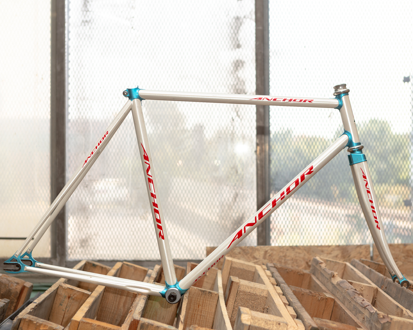 NJS Anchor Track Frame 54cm White - C&L Cycles