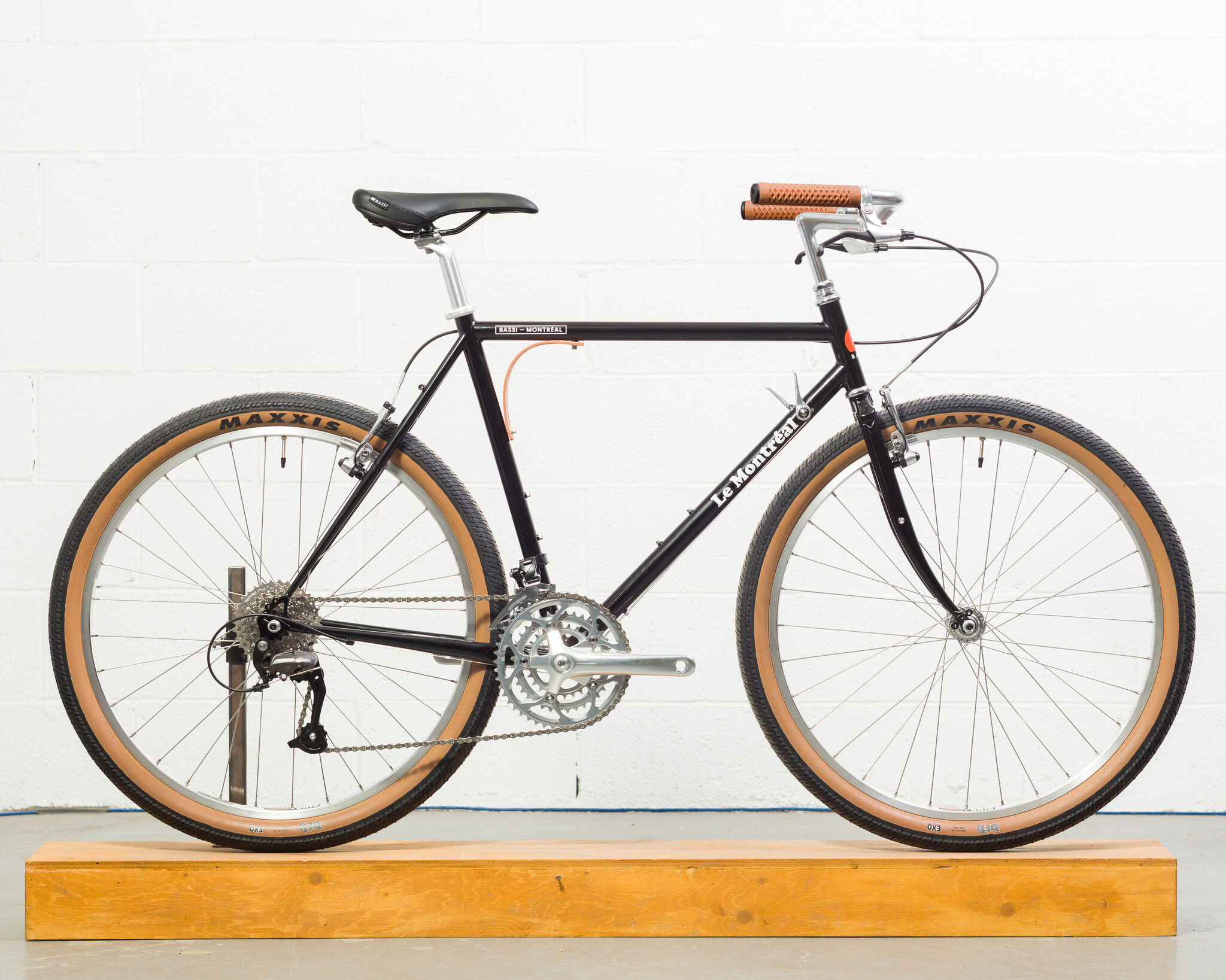 Vélo Complet Bassi Le Montréal Custom Complete 49cm x 26" Prototype ...