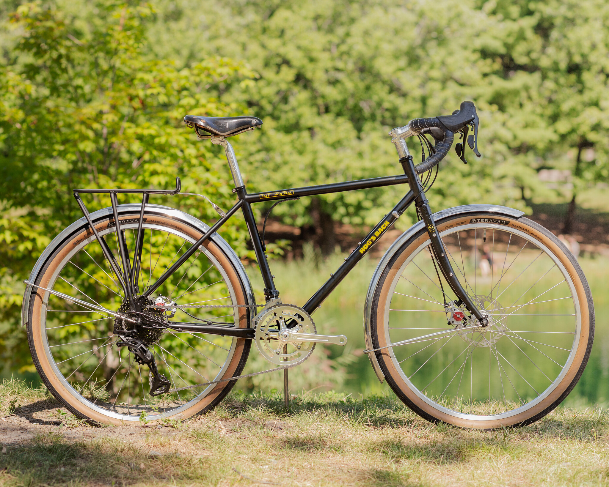 Latest Builds - Nancy's retro-modern Hog's Back - C&L Cycles