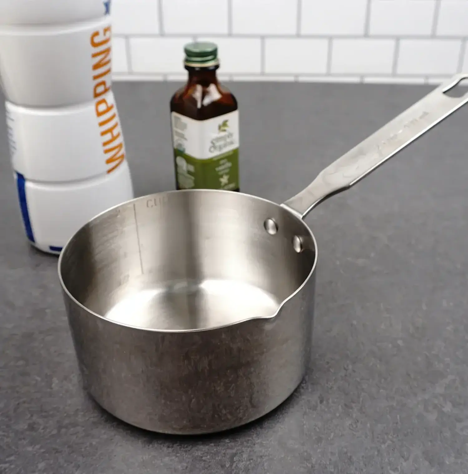 2 cup Measuring Pan - Whisk