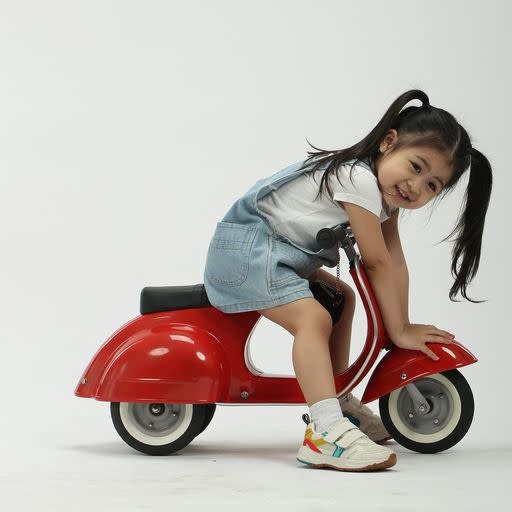 Primo Ride On Scooter Red - Kidstop toys and books
