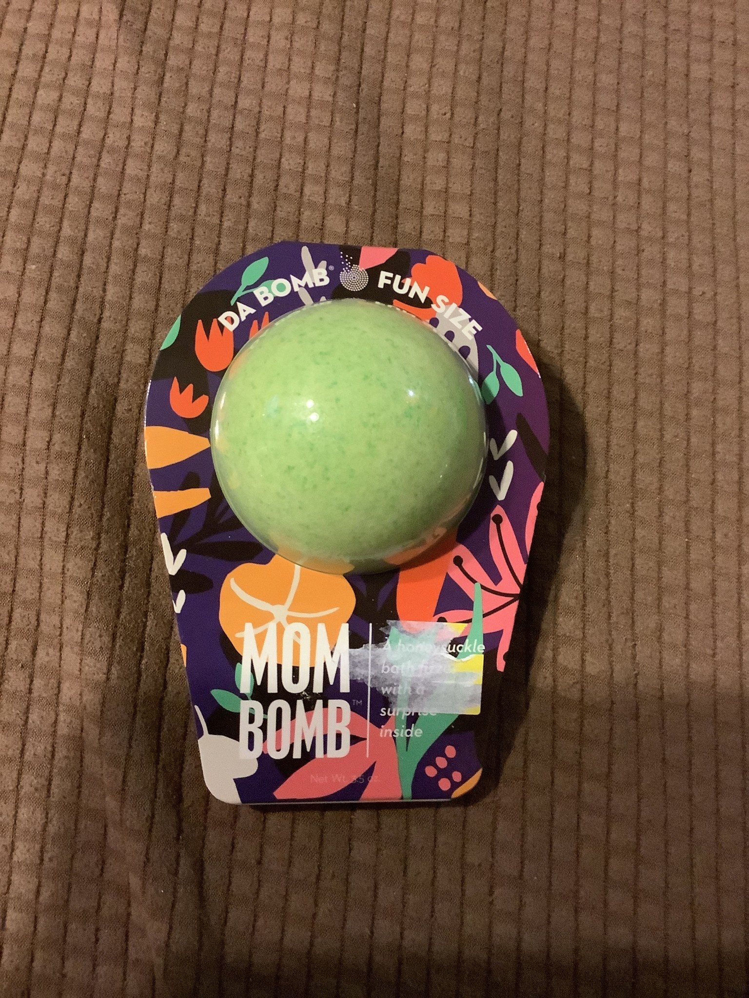 Mom Bomb - Honeysuckle bath bomb - D3 Surplus Outlet