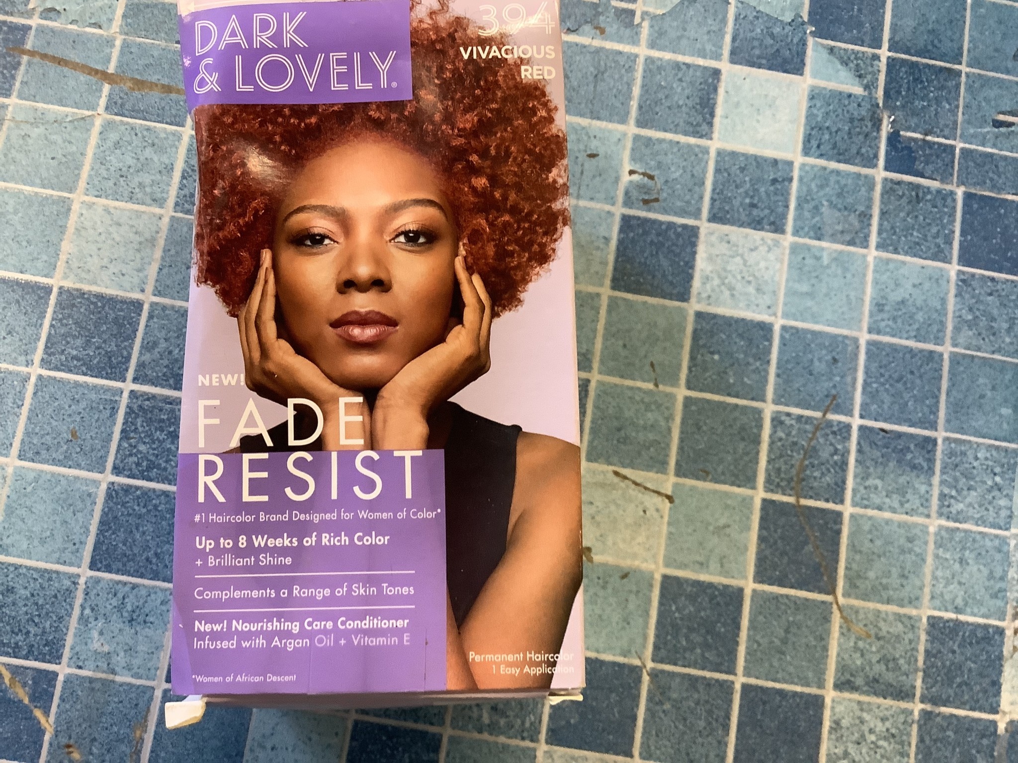 Box damage Dark & Lovely #394 Vivacious Red Hair Color - D3 Surplus Outlet