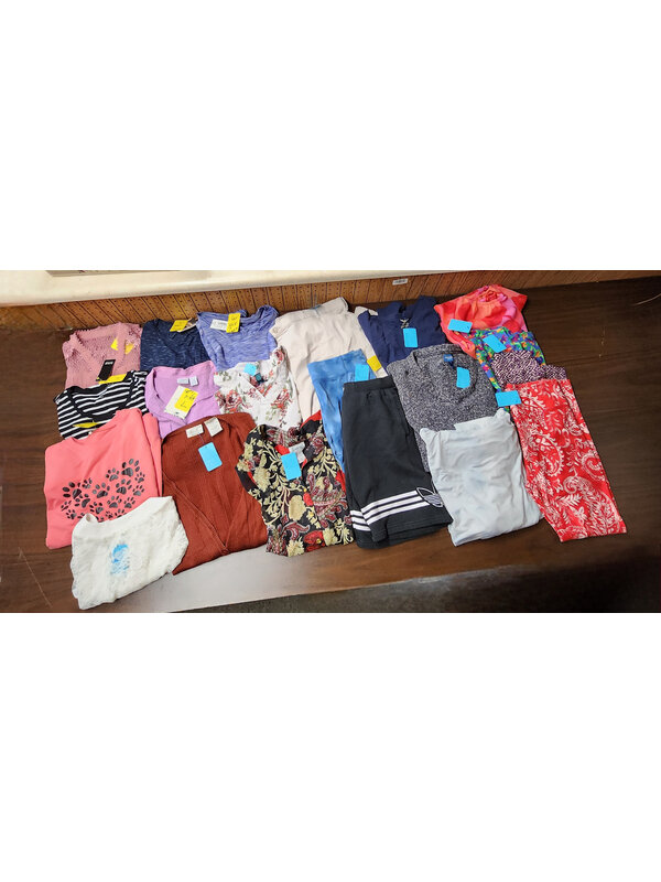 Affordable Thrift Clothing Bundles – Curated, Clean & Eco-Friendly - D3 ...