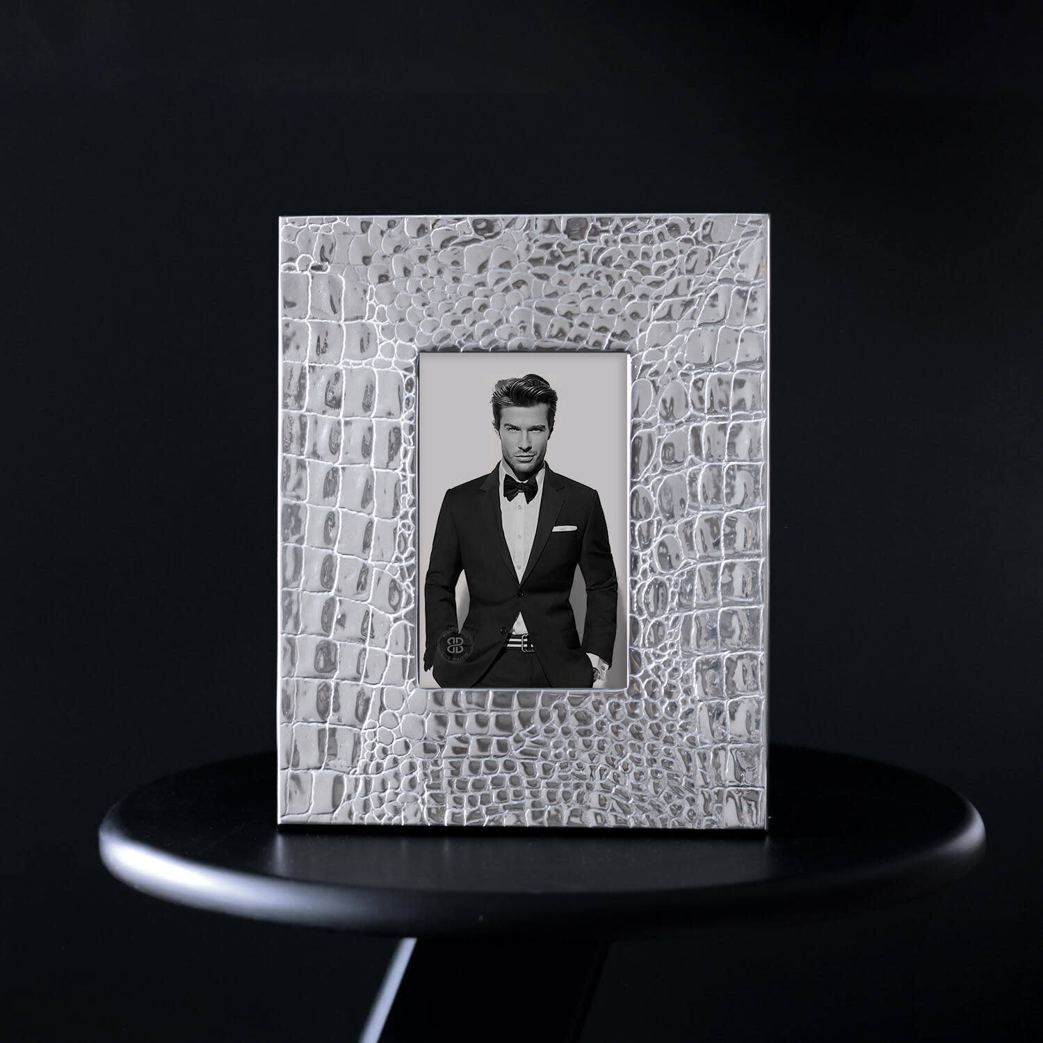 Beatriz Ball Frame Pieles Croc 4x6 Picture Photo Frame - Digs N Gifts