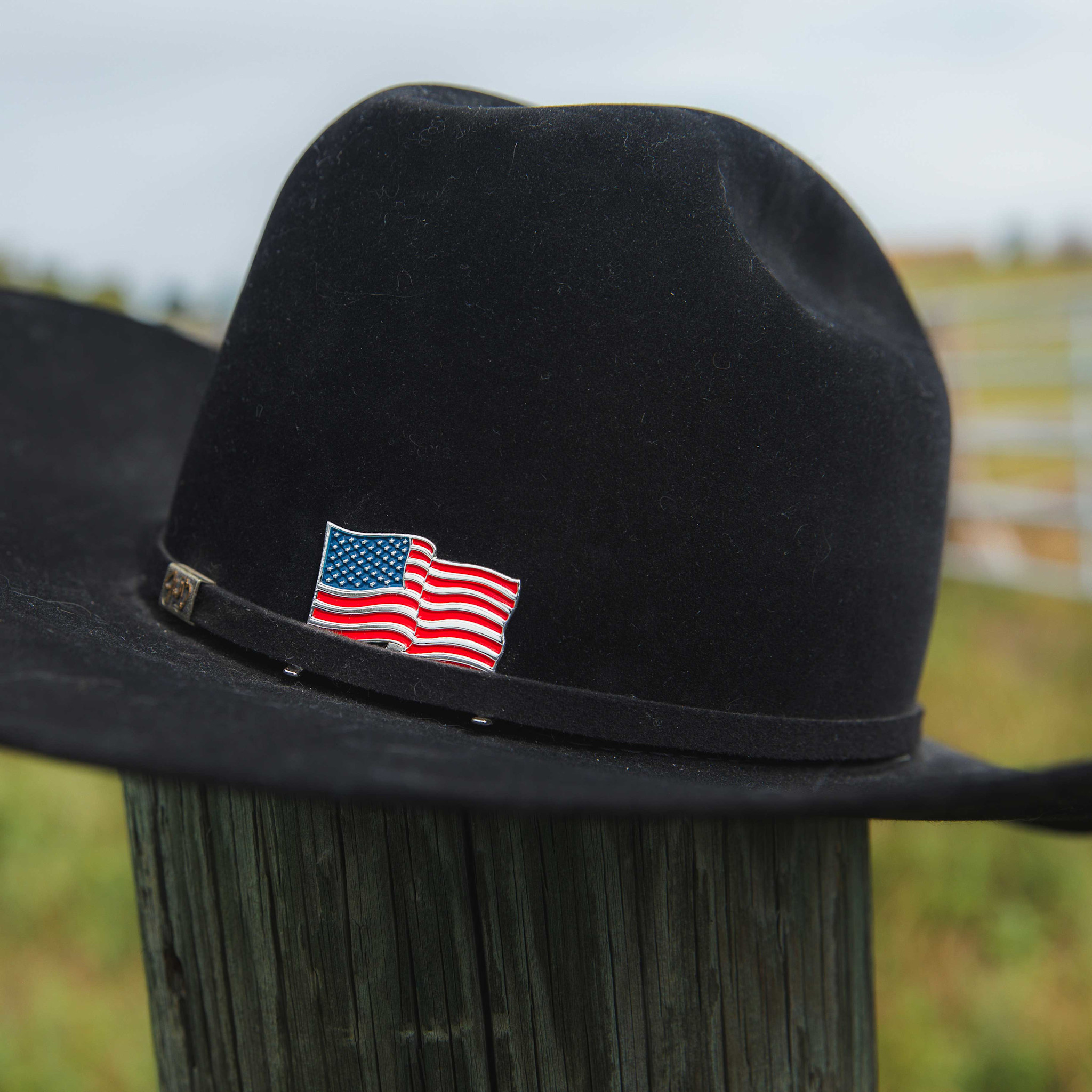 Montana Silversmiths US Flag Hat Band Pin - Cowpokes Western Shop