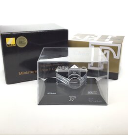 Nikon Used - Biggs Camera