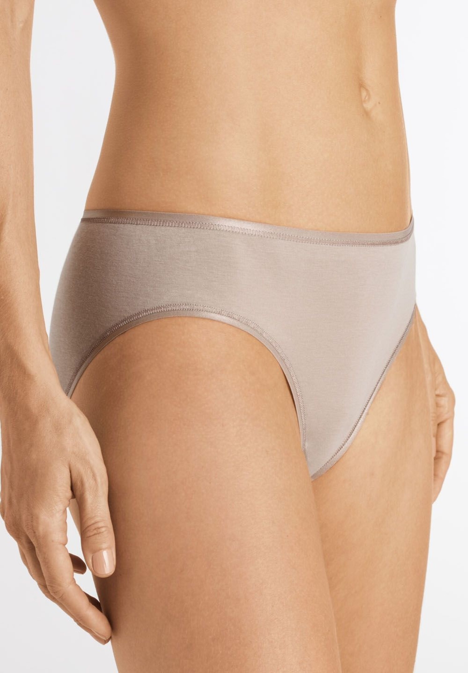 Hanro Cotton Seamless High Cut Brief - Liz Steinfeld