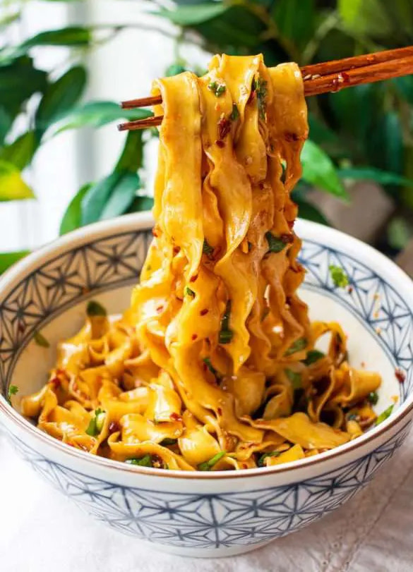 Wednesday What's That? viral chili oil garlic noodles with beef 6:00pm ...