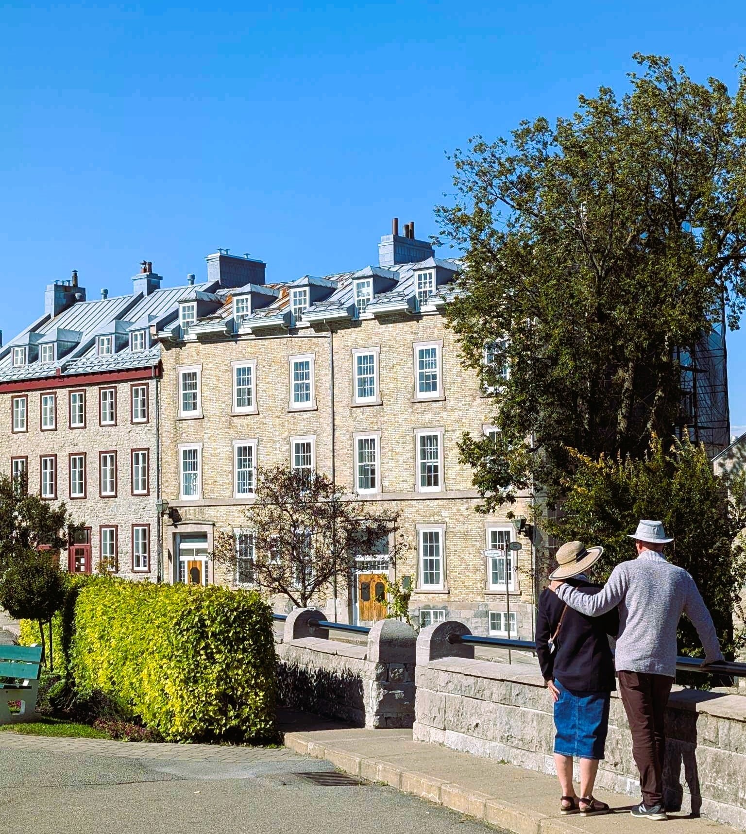Quebec City Scenic Walking Tour - Echo Sports Tours