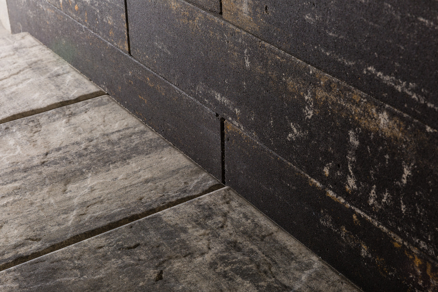 Barkman Architextures Standards | Retaining Wall Blocks CLS Landscape ...