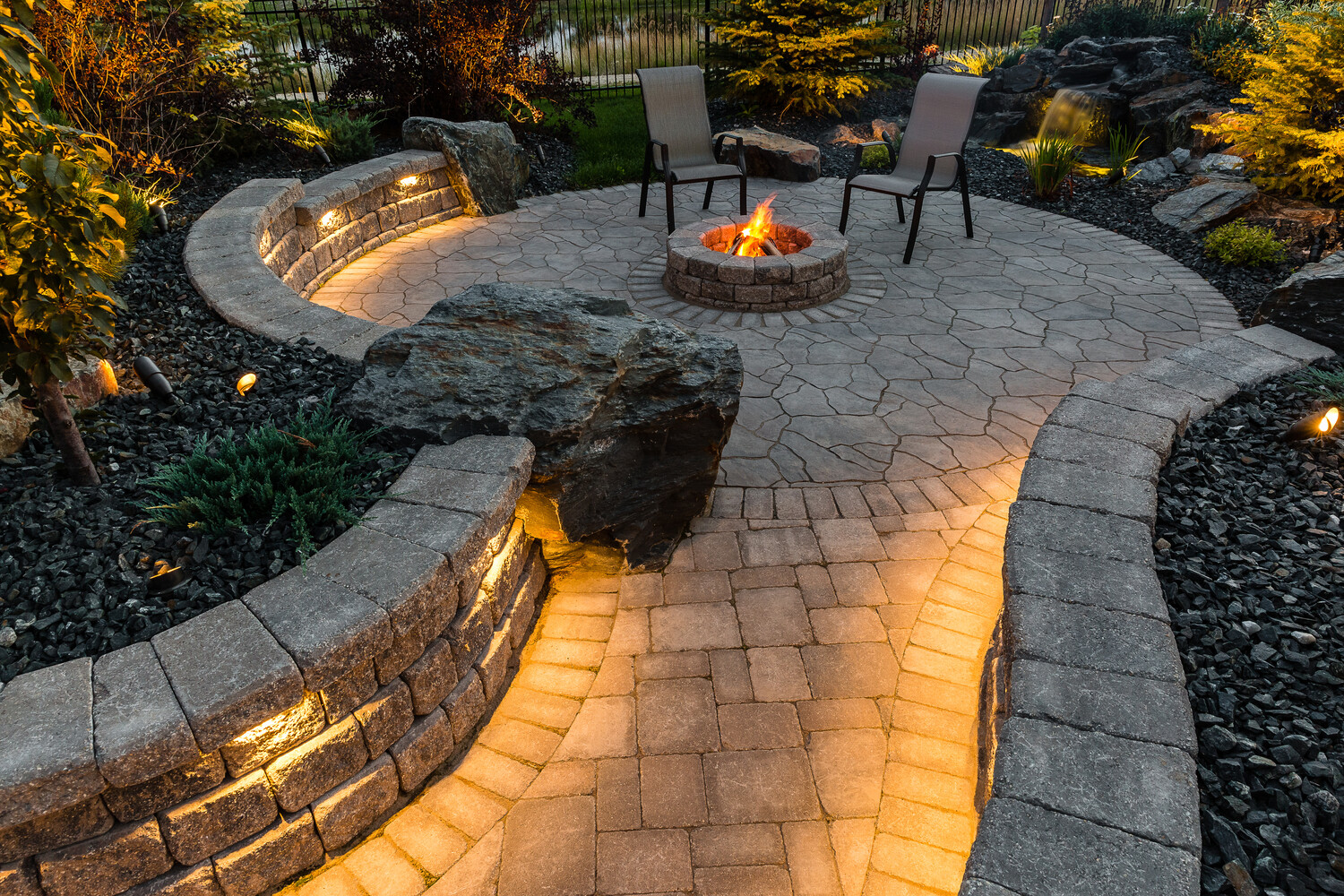 Barkman Flagstone Paver | Durable Stone-Look Patio & Walkway - CLS ...