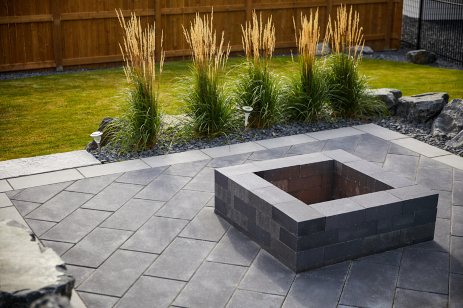 Smooth Quarry Stone Firepit - Complete - CLS Landscape Supply