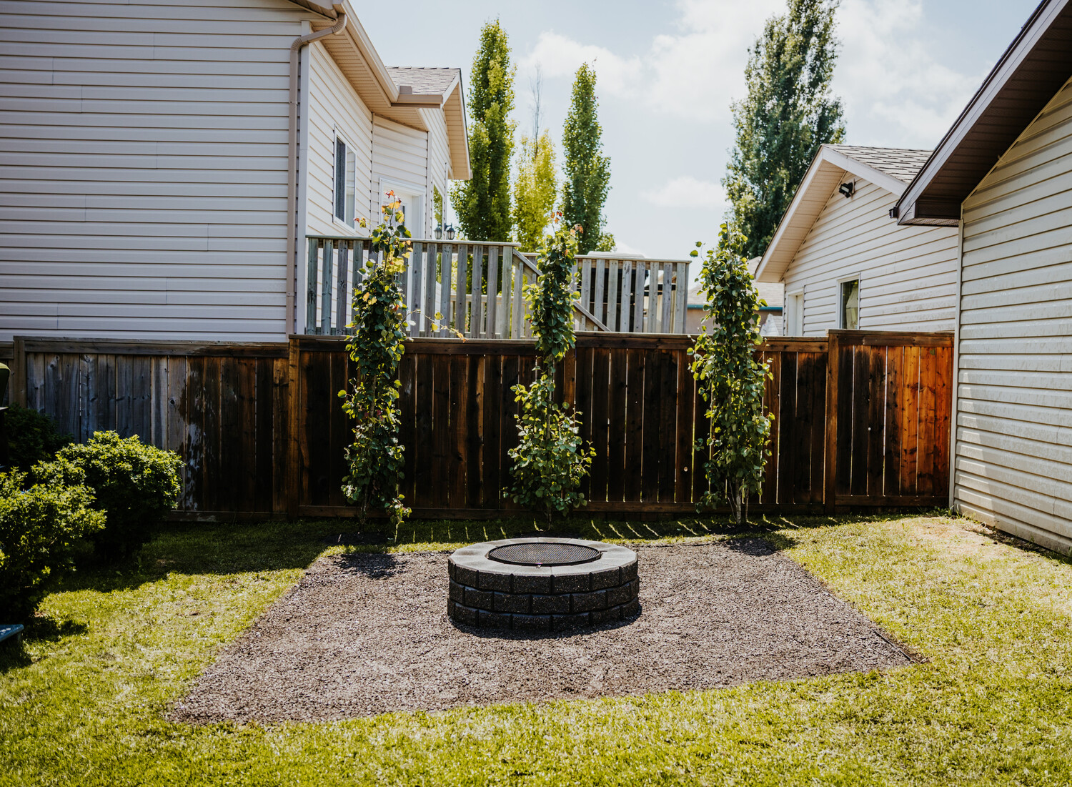 10mm Rundle Rock Bag | Crushed Charcoal Gravel Calgary - CLS Landscape ...