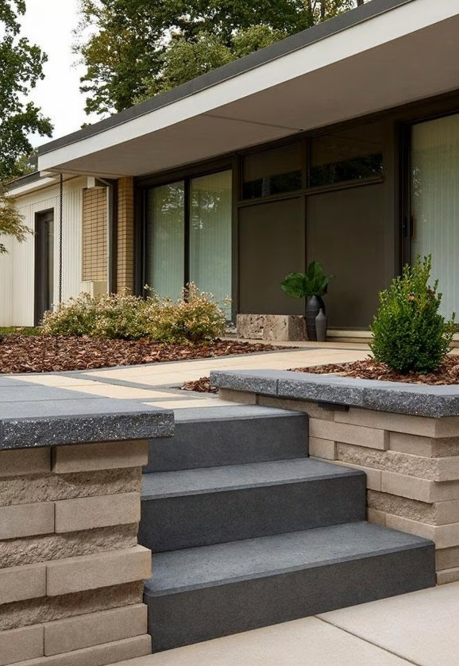 Techo-Bloc Raffinato Step | Sleek Modern Concrete Step | Stone Steps ...