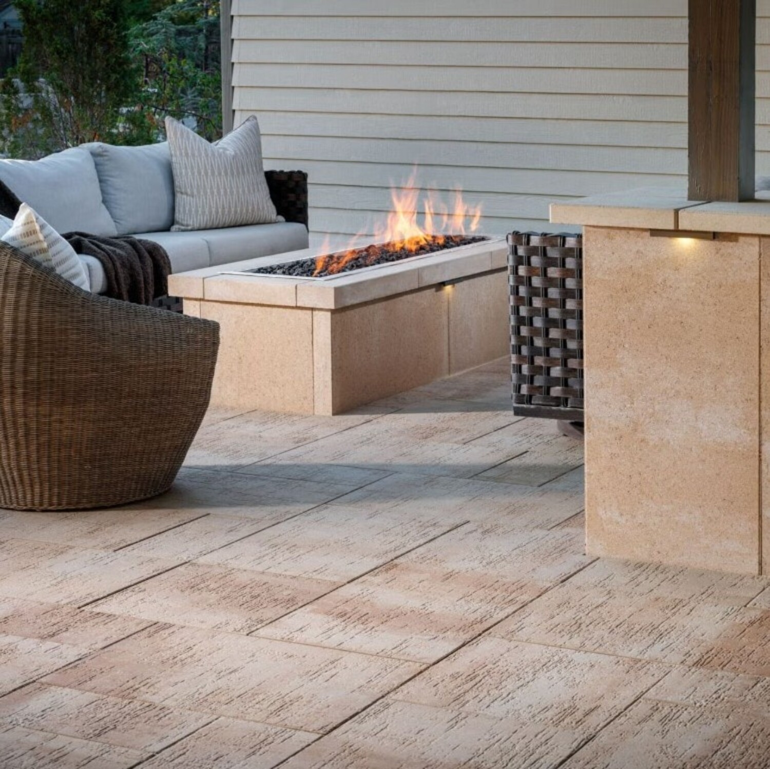 Belgard Papyrus Paver Scandina Grey | Hand-Tooled Concrete Paver - CLS ...