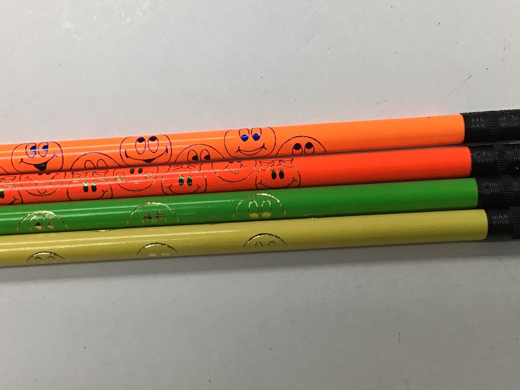 PENCIL: SMILEY FACE - Creative Kids