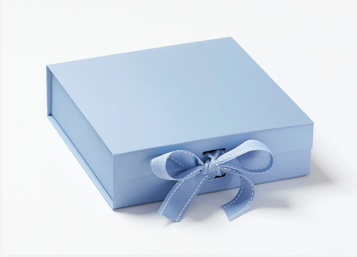 Medium Box Pale Blue - Baby Blues and Pink
