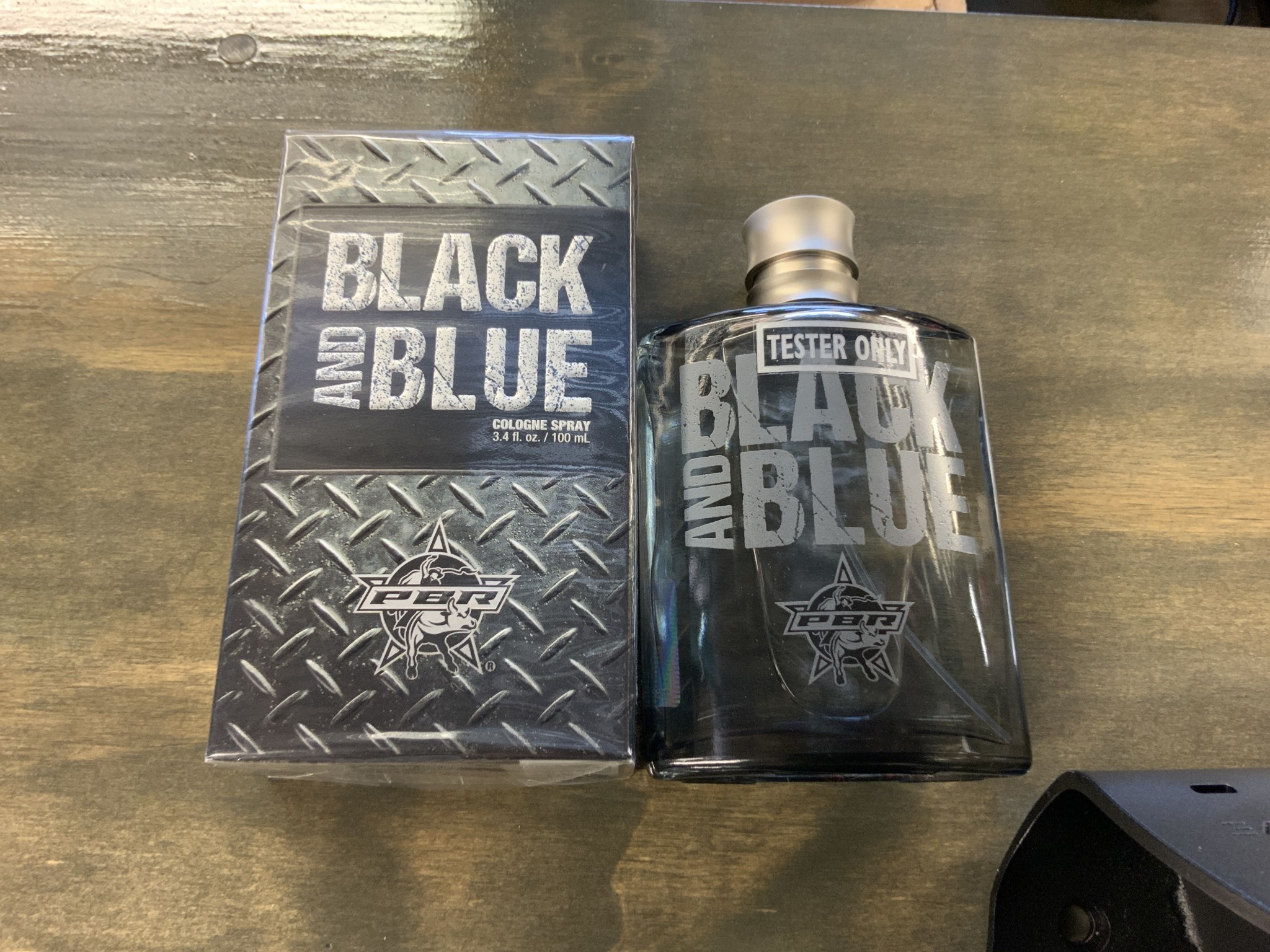 Tru Fragrance Black & Blue Cologne 92235 - Nelson Royal's