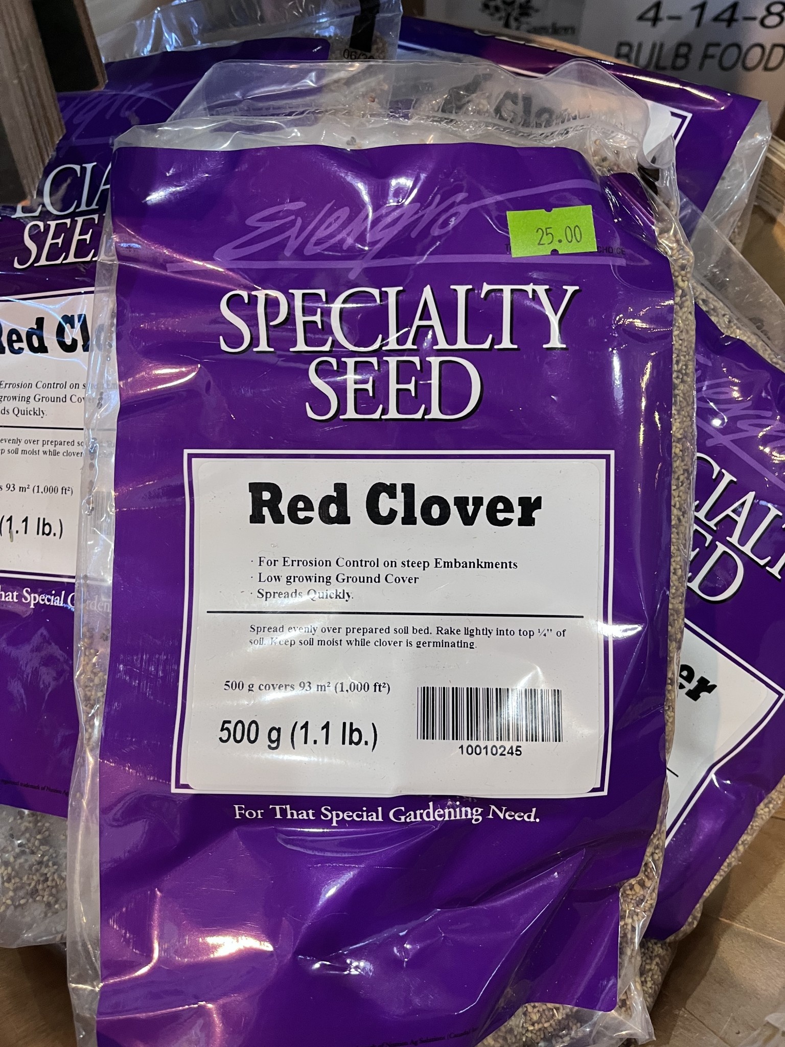 Evergro Red Clover 500g - Deluxe Garden Centre & Landscape Supply