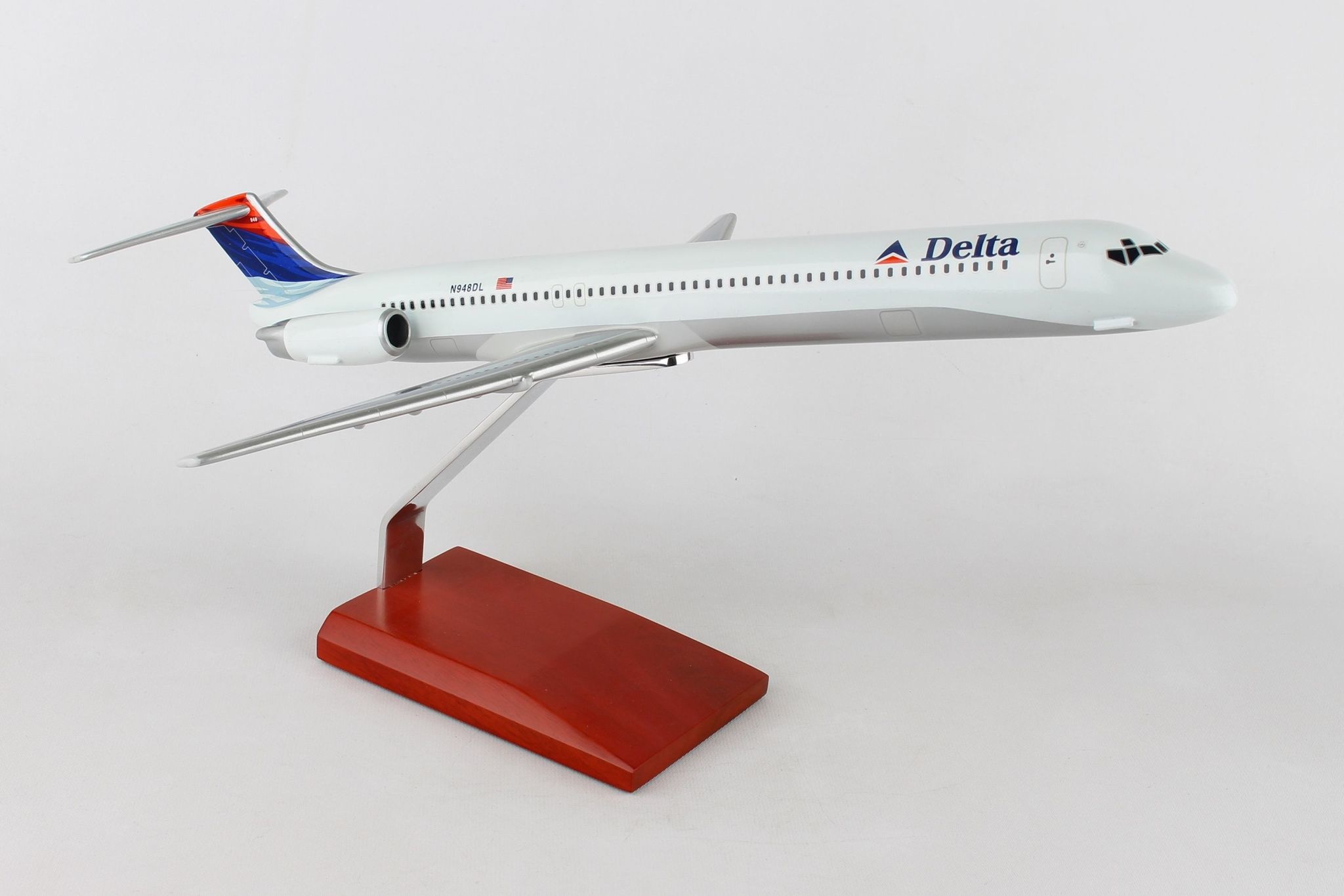 DELTA MD-80 Executive Series 1/100 2000 LIVERY - Planewear