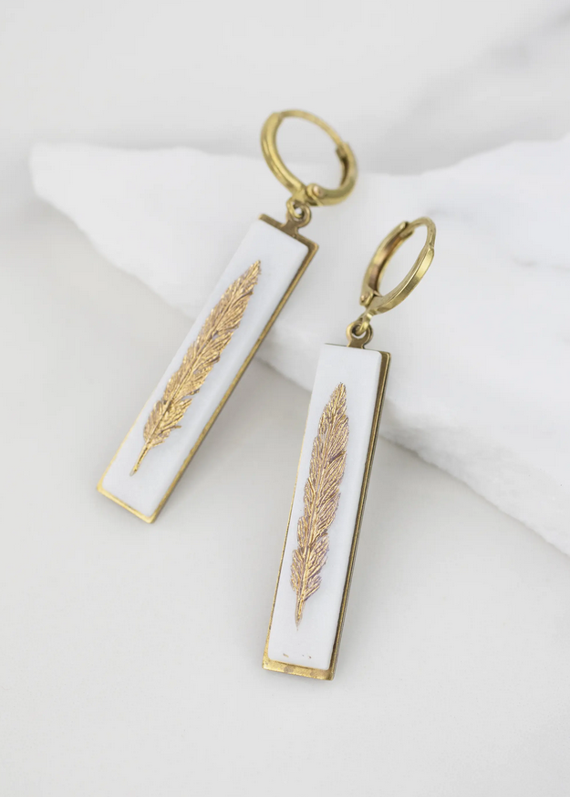 Earring Grandmother\'s Buttons Jewelry Grandmother's Buttons Gold White ...