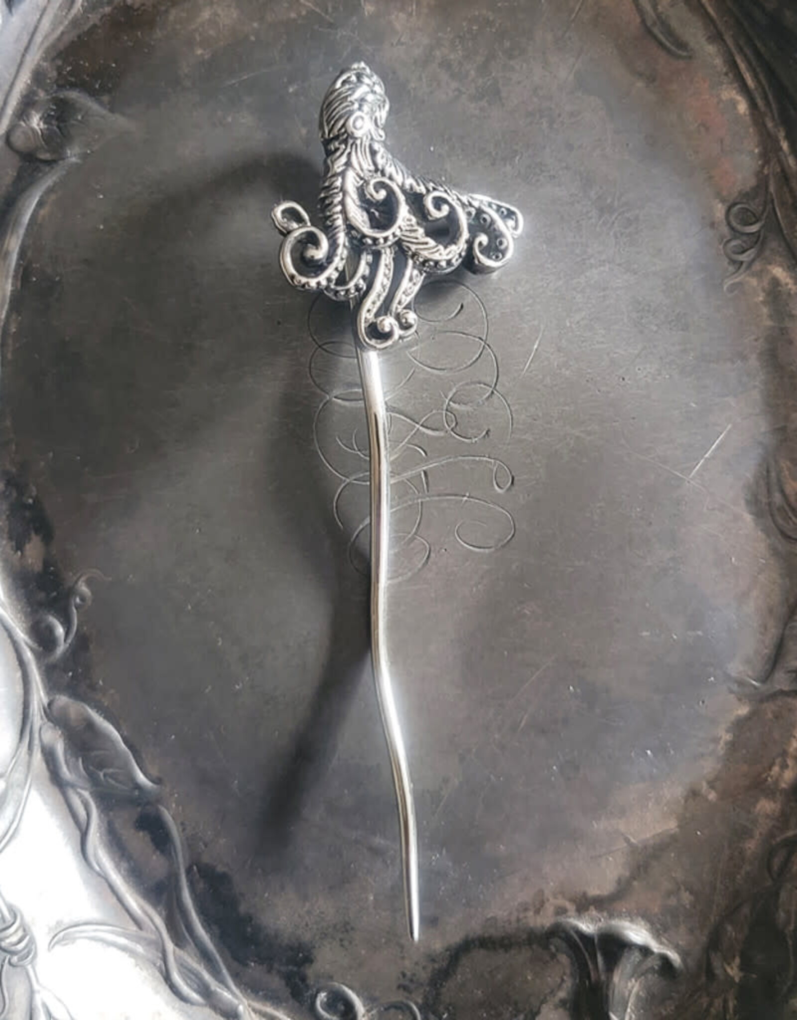 Filigree Octopus Shawl Stick - The Blue Purl - Yarn and Knitting Shop