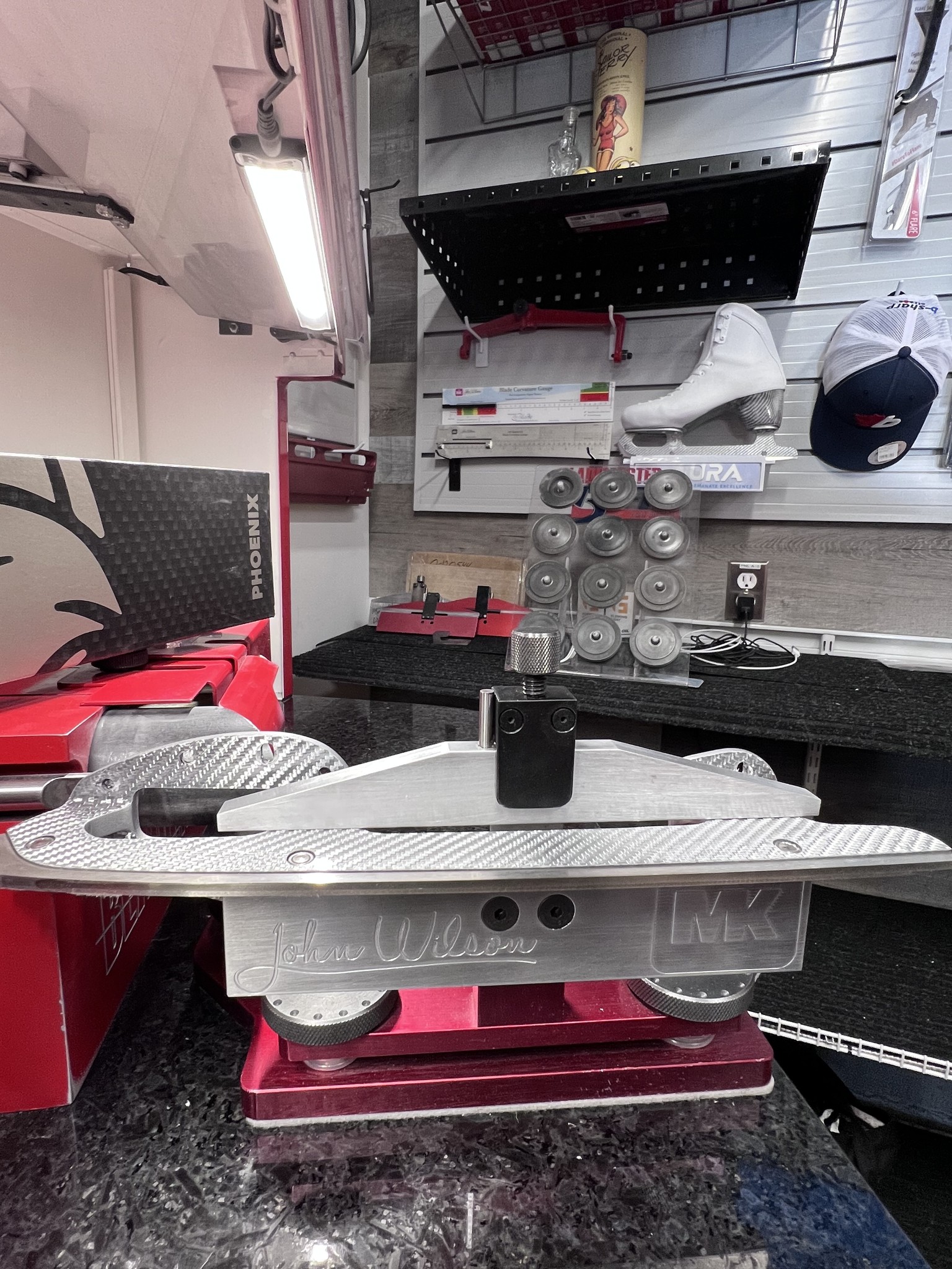 Advanced Figure Sharpening - b-sharp ottawa inc.