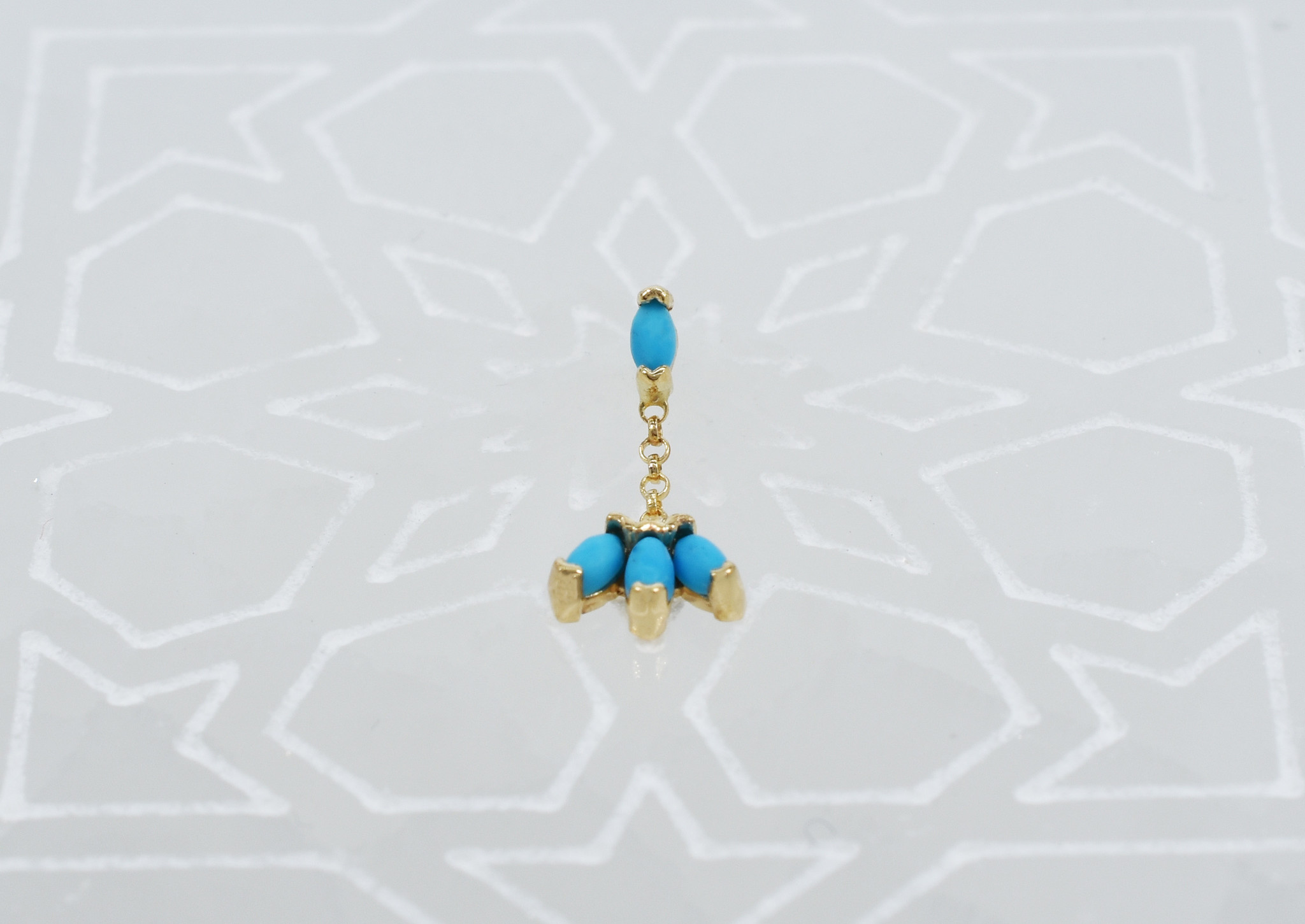 Quetzalli threadless Shanti SHORT YG (Single Marquise with triple ...