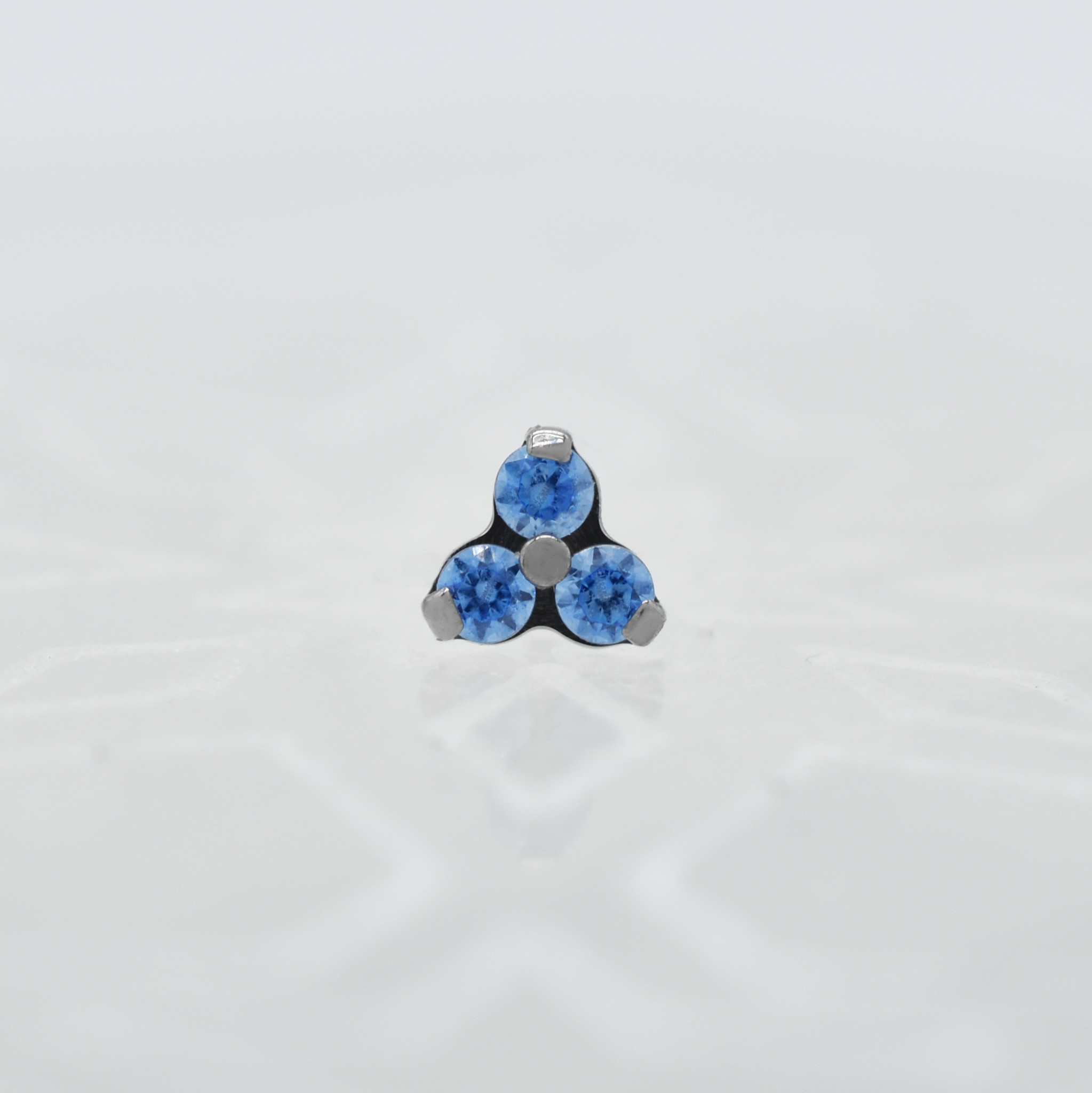 Threadless IS 3 Gem Cluster Ménage a Trois tri gem 1.5 mm gems Arctic ...