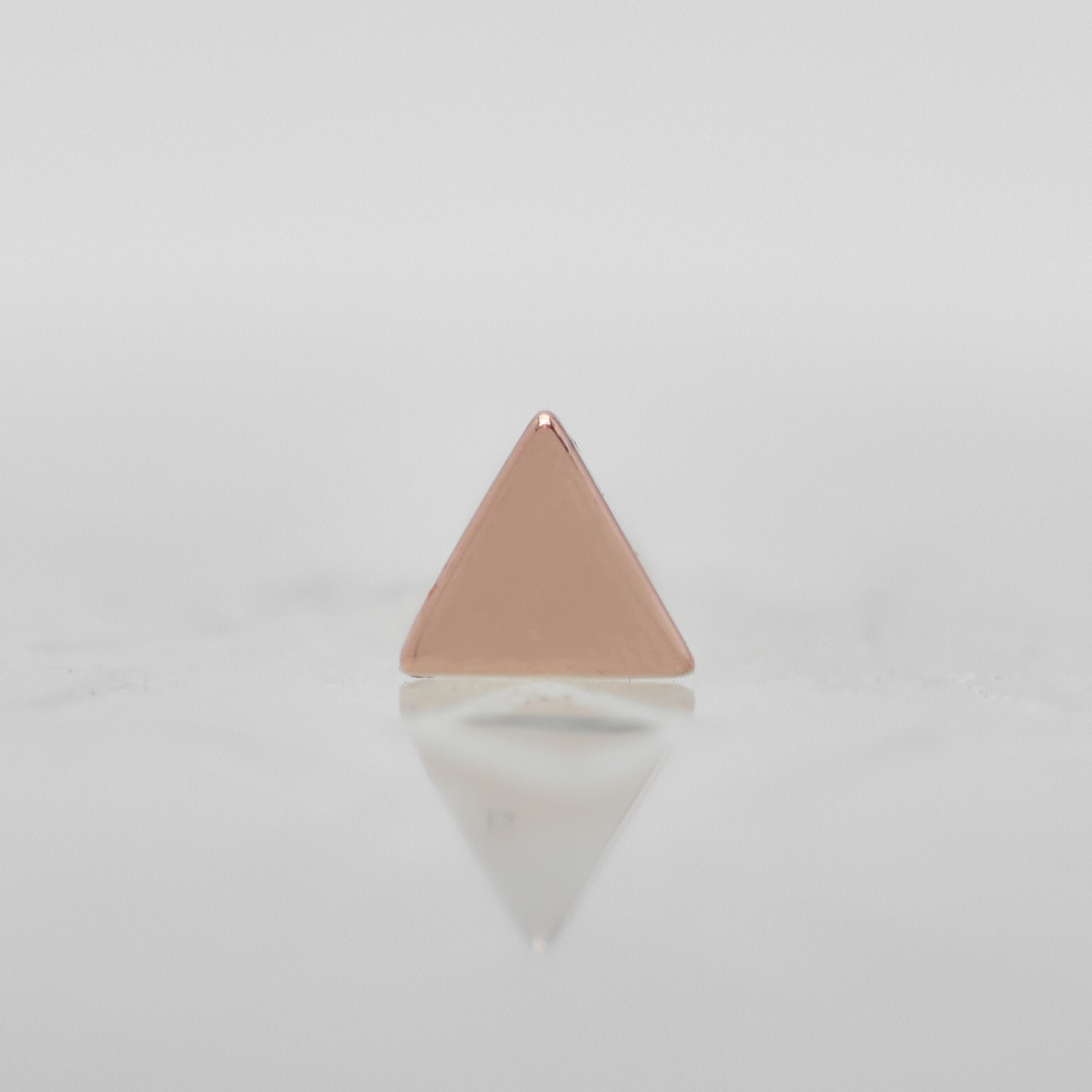 BVLA high polish triangle 3mm RG - Enigma Professional Piercing Adams