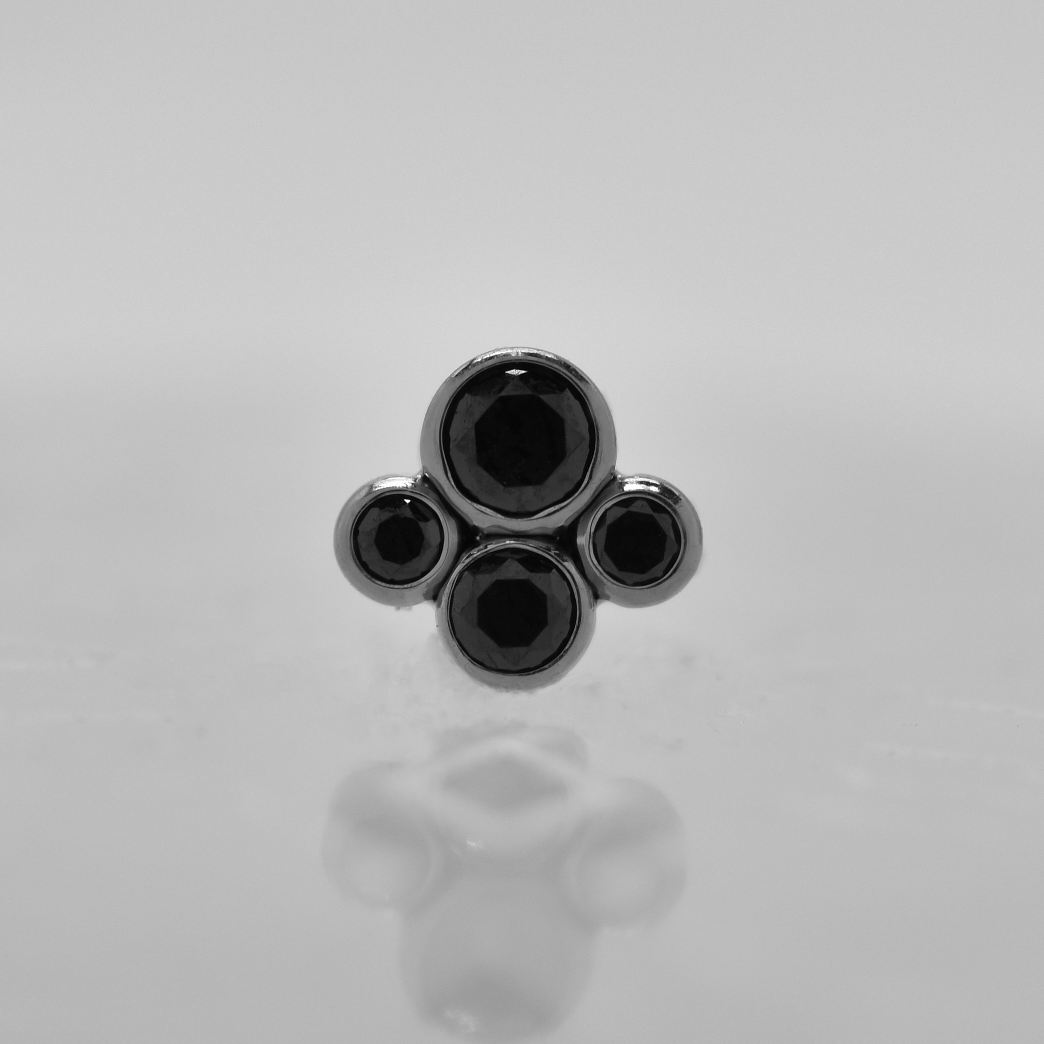 Intrinsic threadless cluster 4 gem Large Black CZ - Enigma Professional Piercing Adams