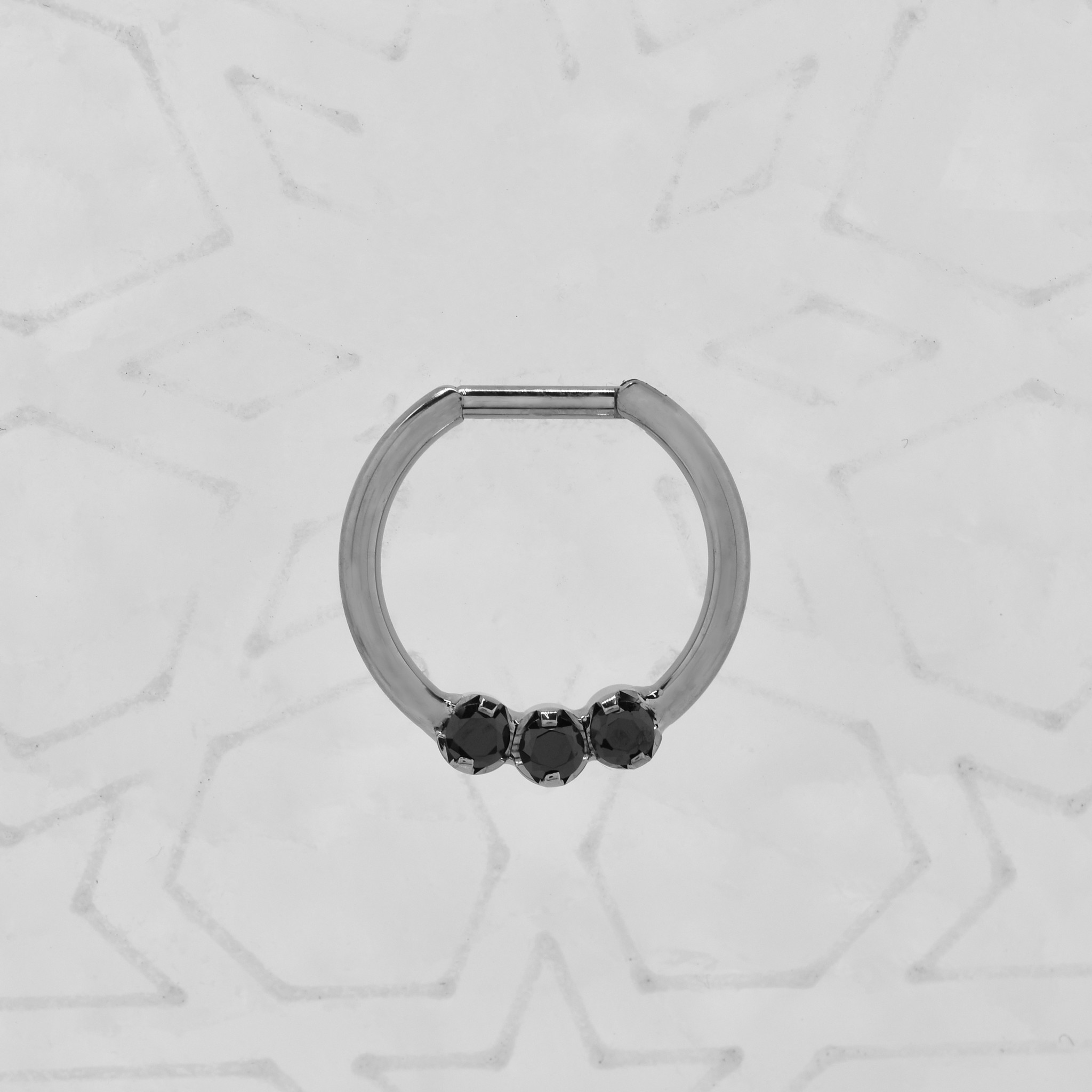 Intrinsic Septum Clicker 3-GEM PRONG 16g 5/16” Black CZ - Enigma ...