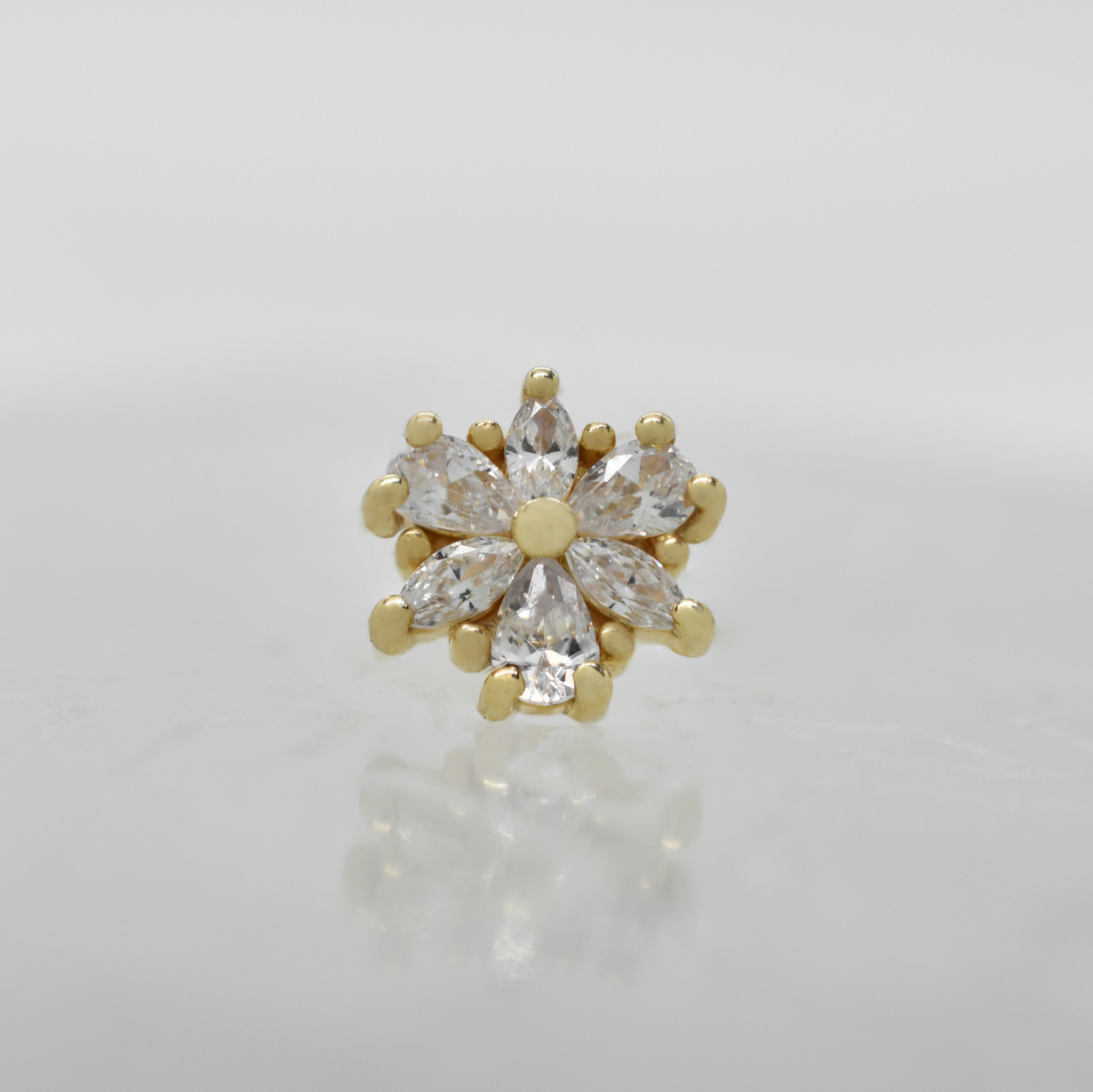 Junipurr threadless April with CZ YG - Enigma Professional Piercing Adams