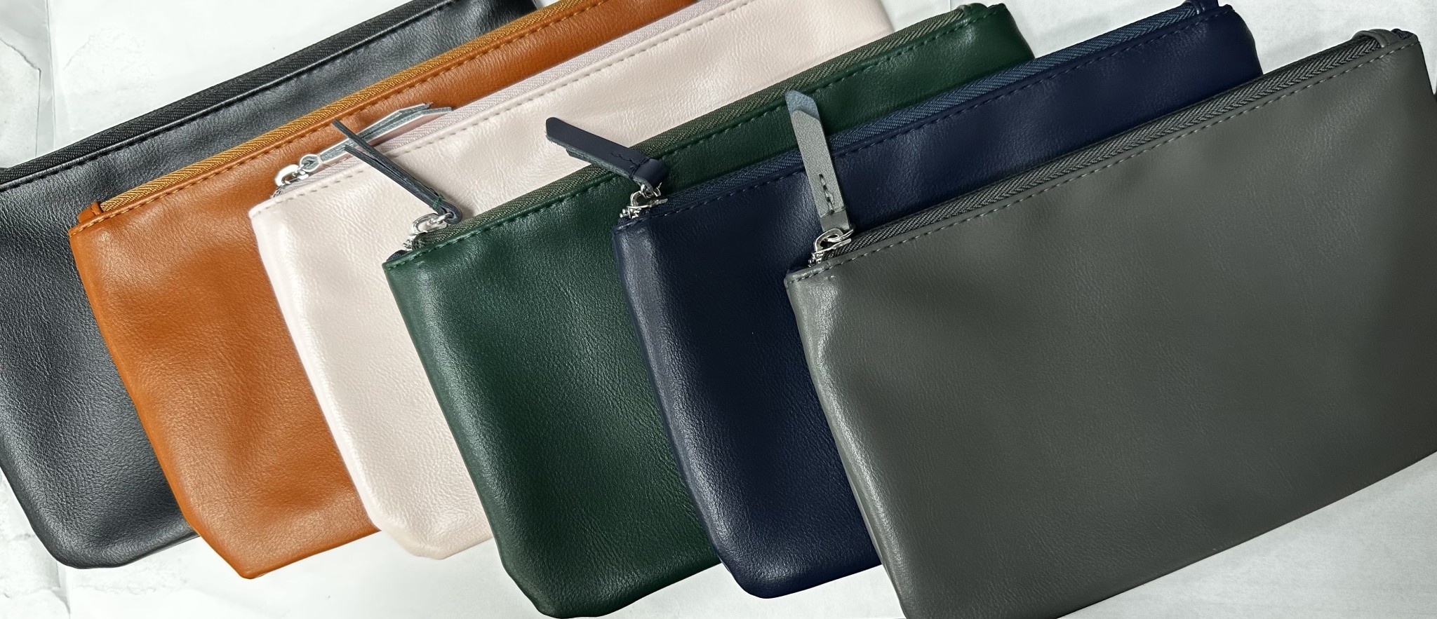 Universal Gadgets Pouch - Gear & Gadget Bermuda Ltd.