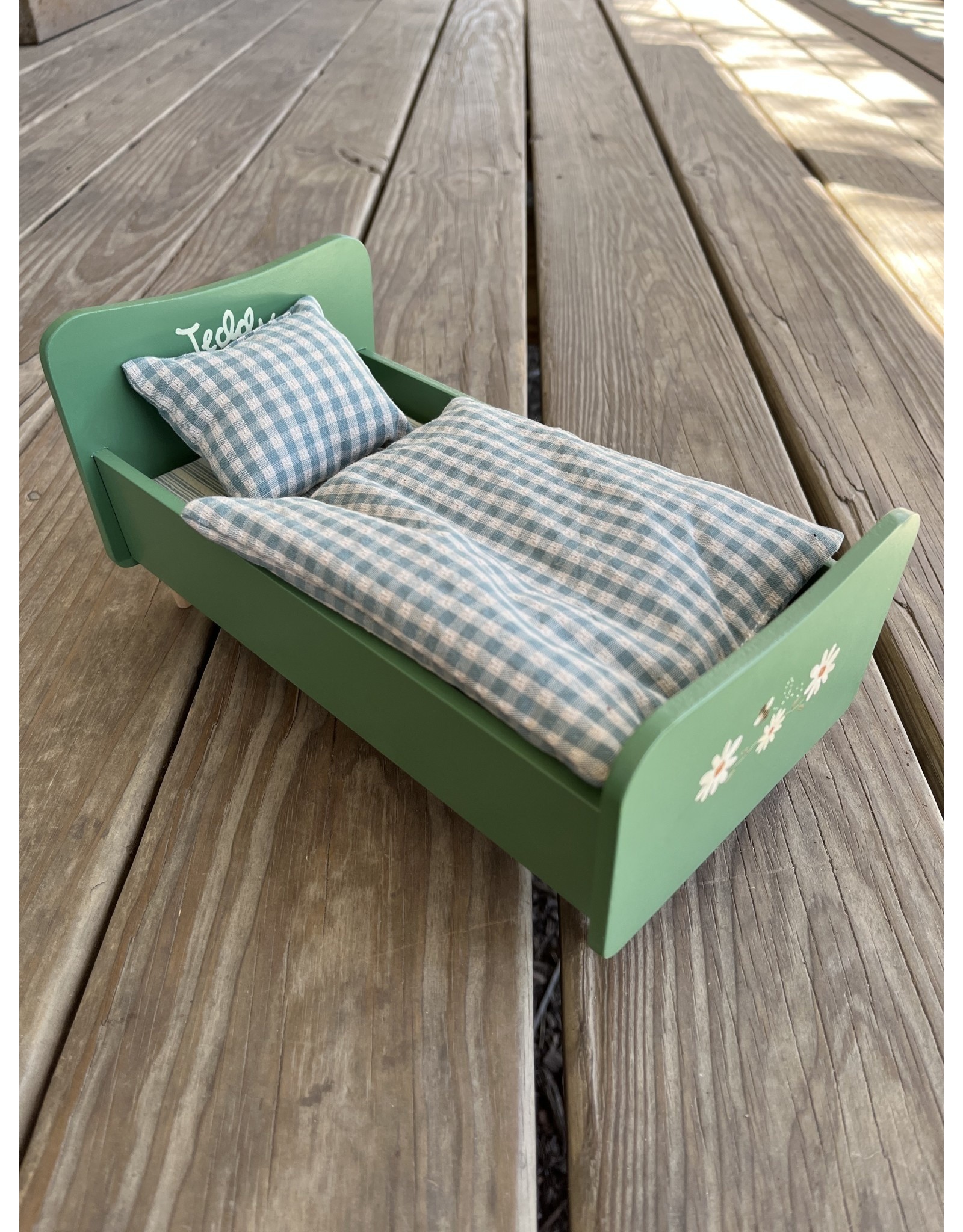 Wooden Bed, Dusty Green - 2022 Maileg - Juniper Tree