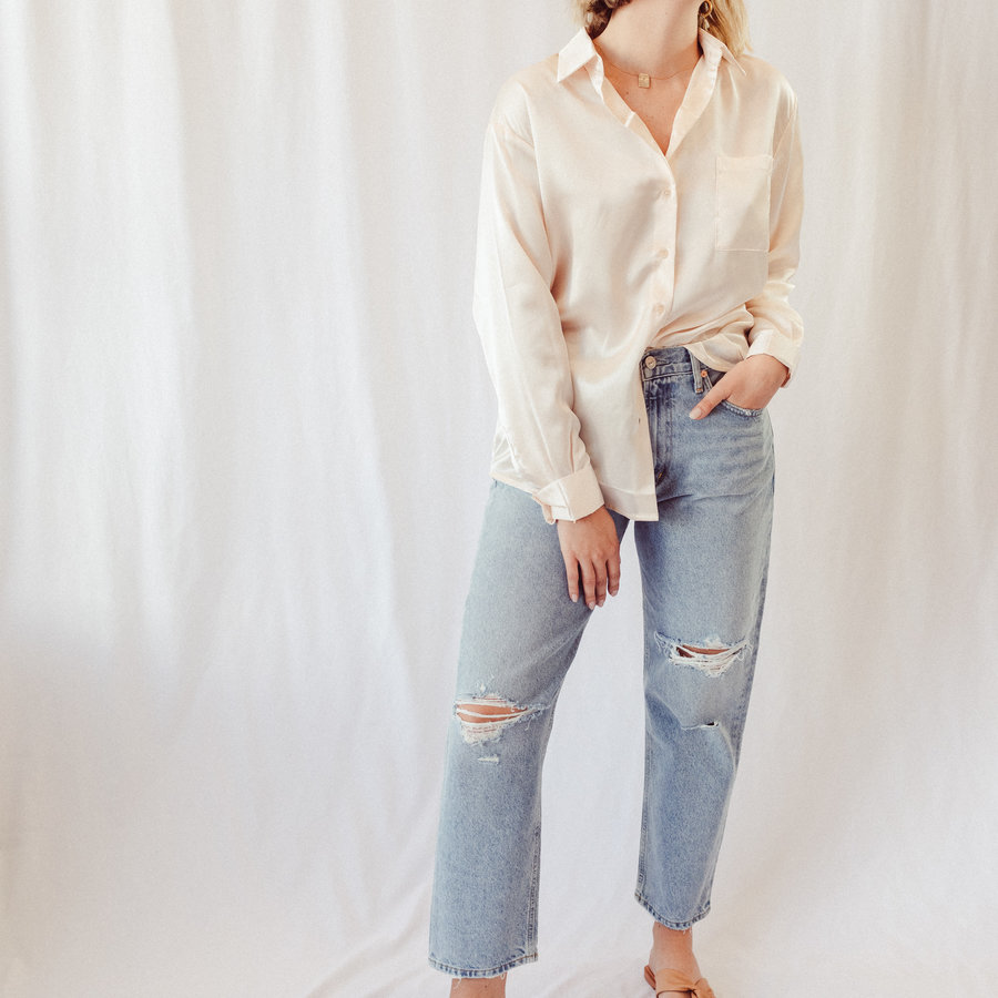 LADY JONES - L A D Y J O N E S