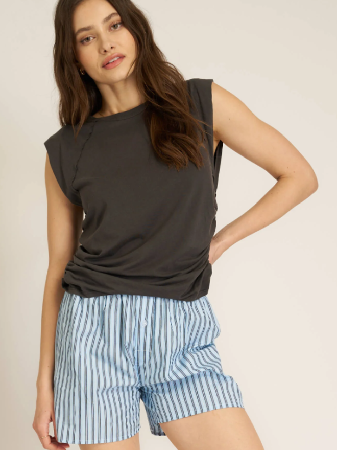 LADY JONES - L A D Y J O N E S