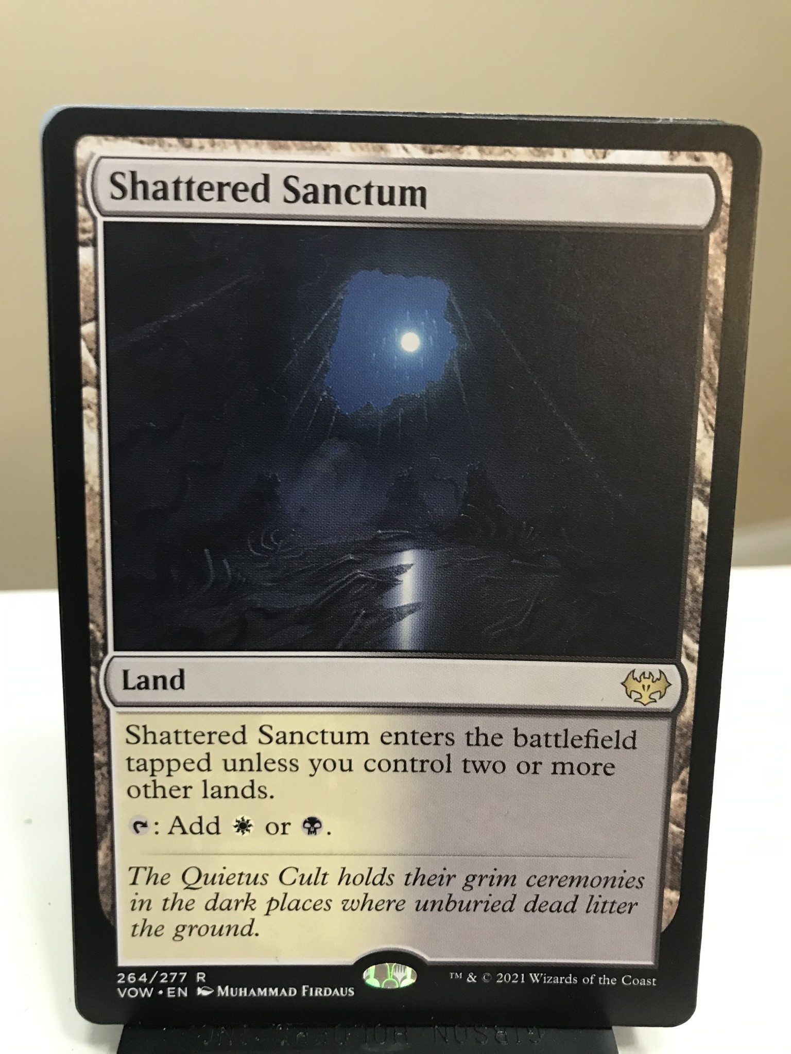 Magic Shattered Sanctum (VOW) - The Deck Box