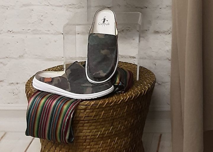 Pontoon - Blanton-Caldwell