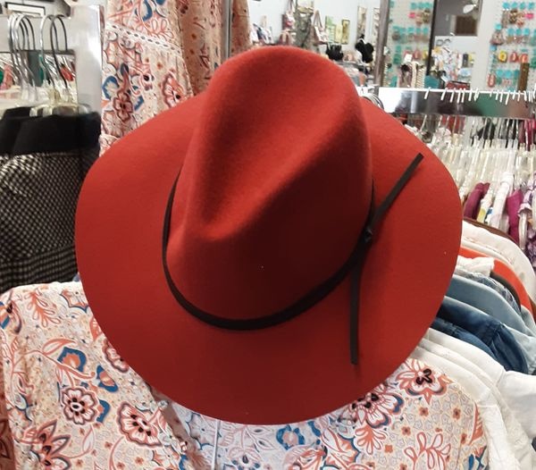 London Rust Hat - Blanton-Caldwell