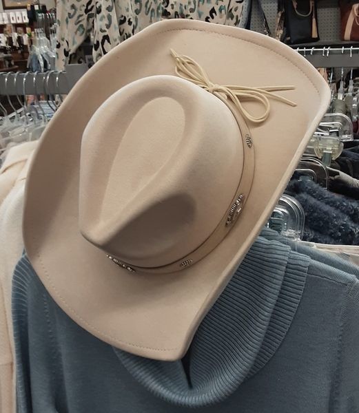 Kacey Ivory Hat - Blanton-Caldwell