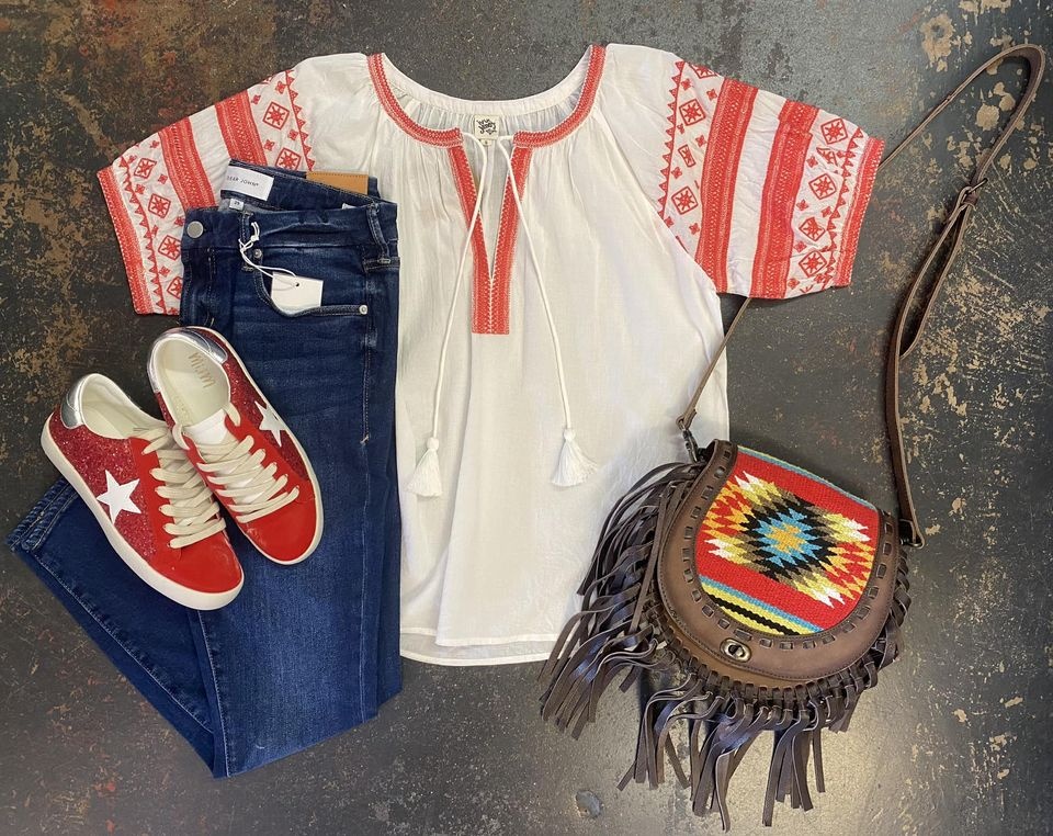 Ivy Jane Borderline Sleeves Top - Blanton-Caldwell